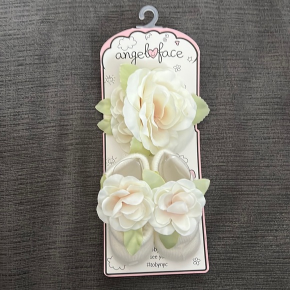 angel face | Accessories | Nwt Angel Face Flower Headband And Booties ...